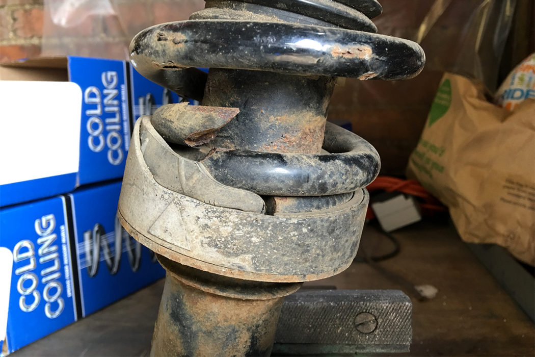 Porsche Cayenne Rear Spring Replacement - Ferdinand